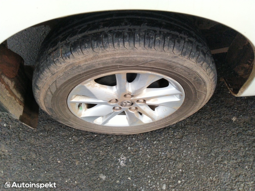 Autoinspekt Vehicle Inspection Report- 2017 TOYOTA INNOVA CRYSTA 2.8 ZX AT 7 STR